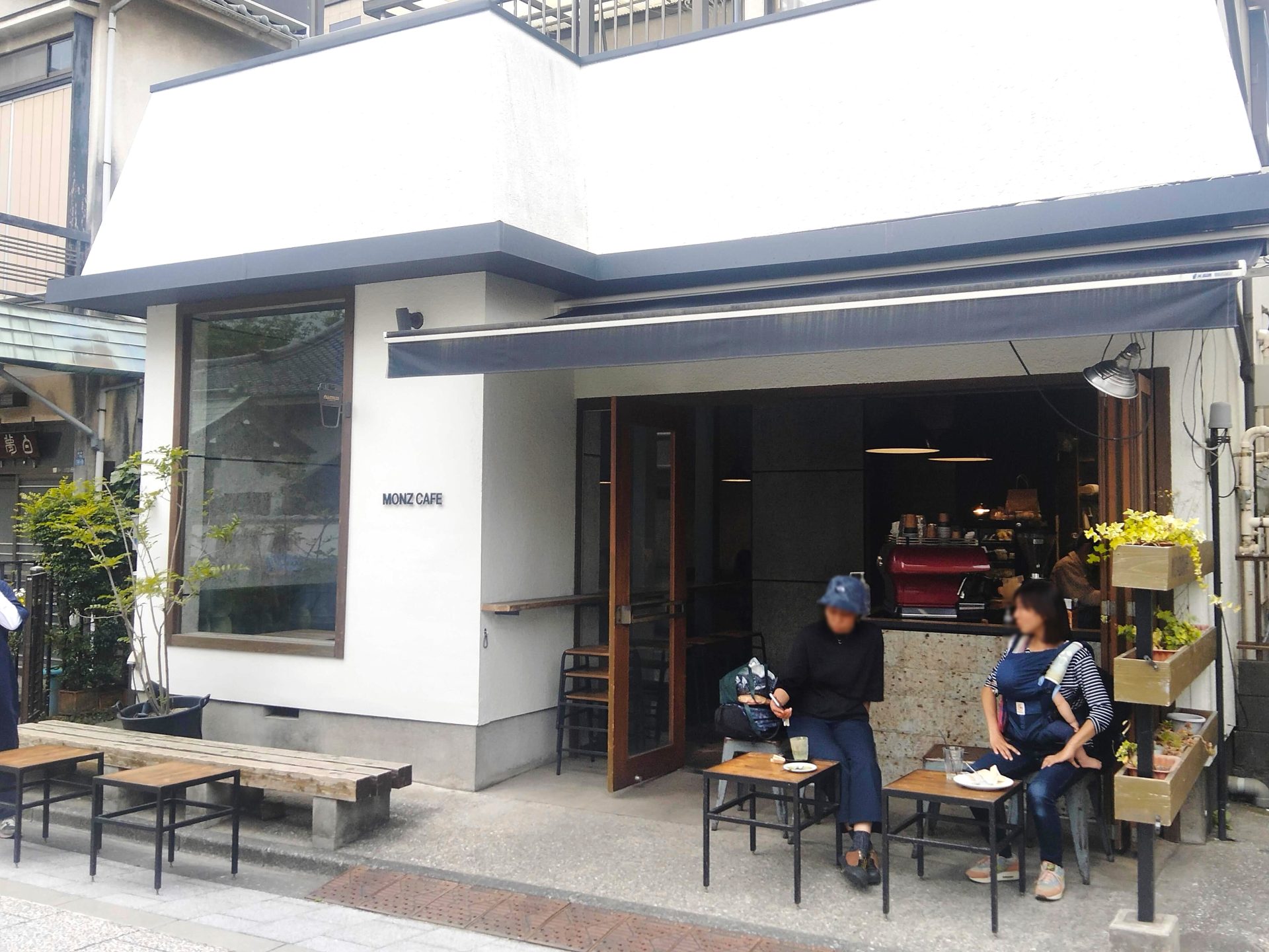 門前仲町｜店内でのみ味わえる絶品ケーキも！寺院の参道にある、開放的でスタイリッシュな人気店「MONZ CAFE」 | Co-sodate